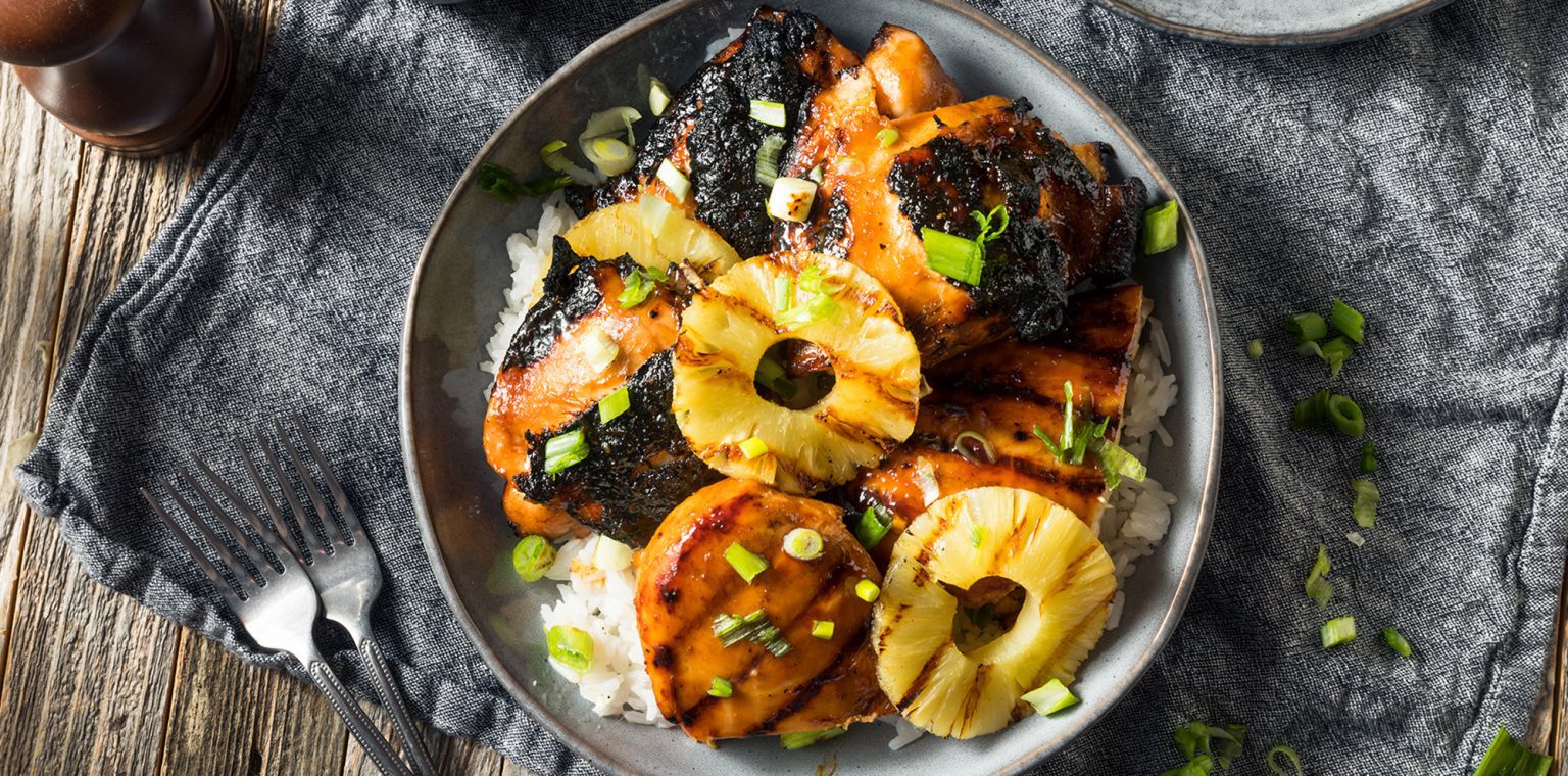 Fyffes Pineapple and Halloumi Canapés - Fyffes